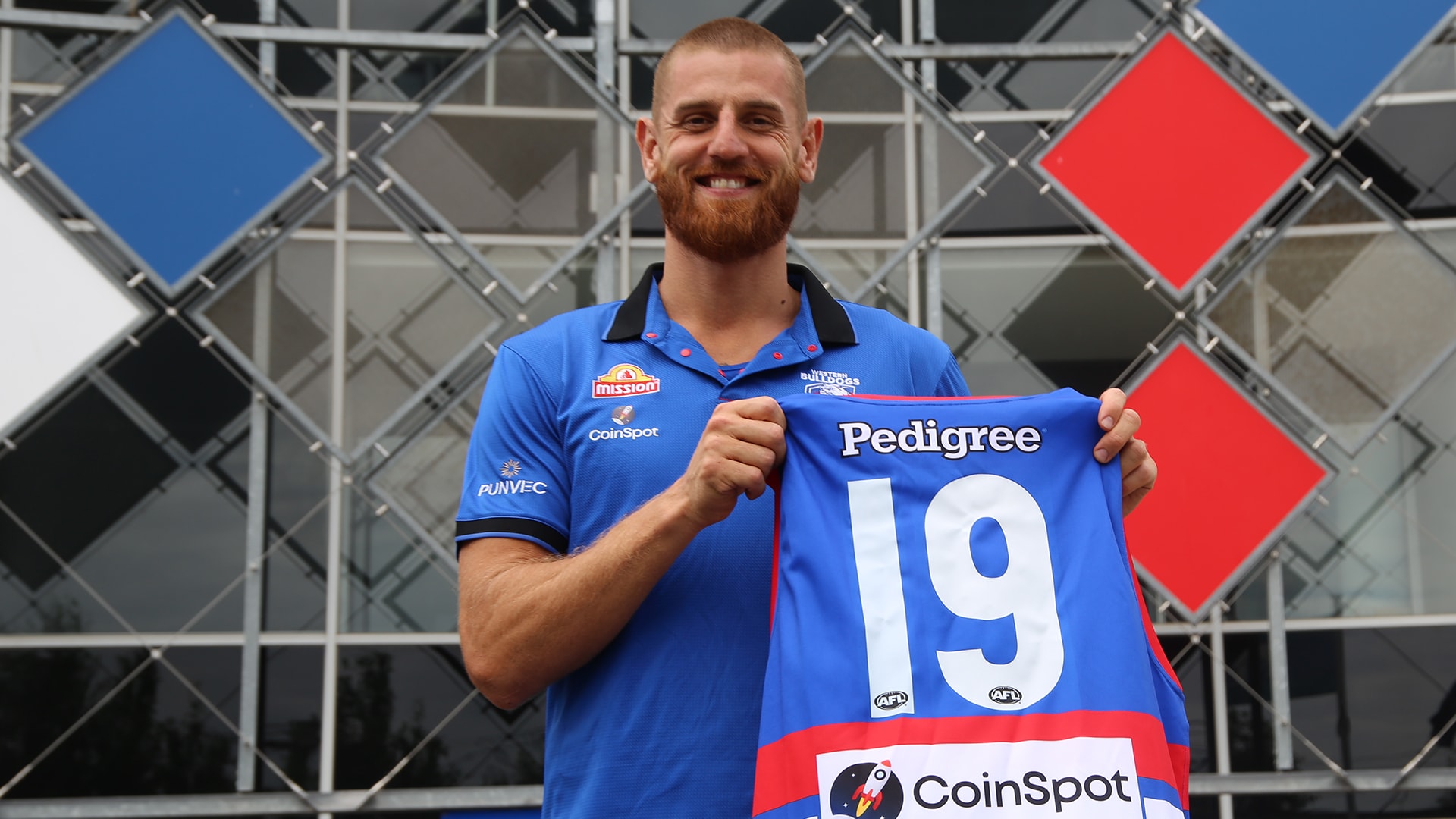 Liam Jones returns to #19