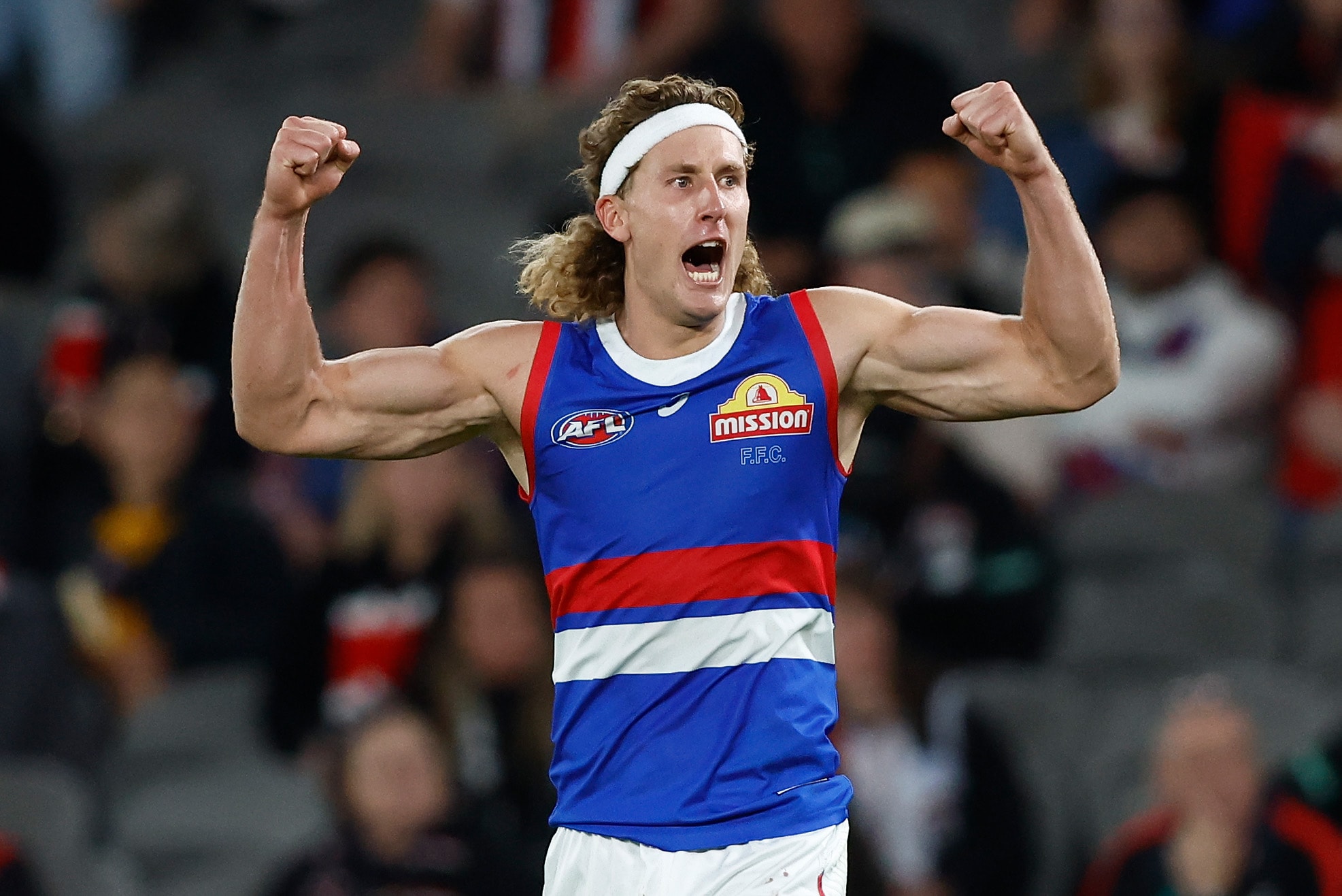 AFL Report | Ruthless Dogs register commanding win