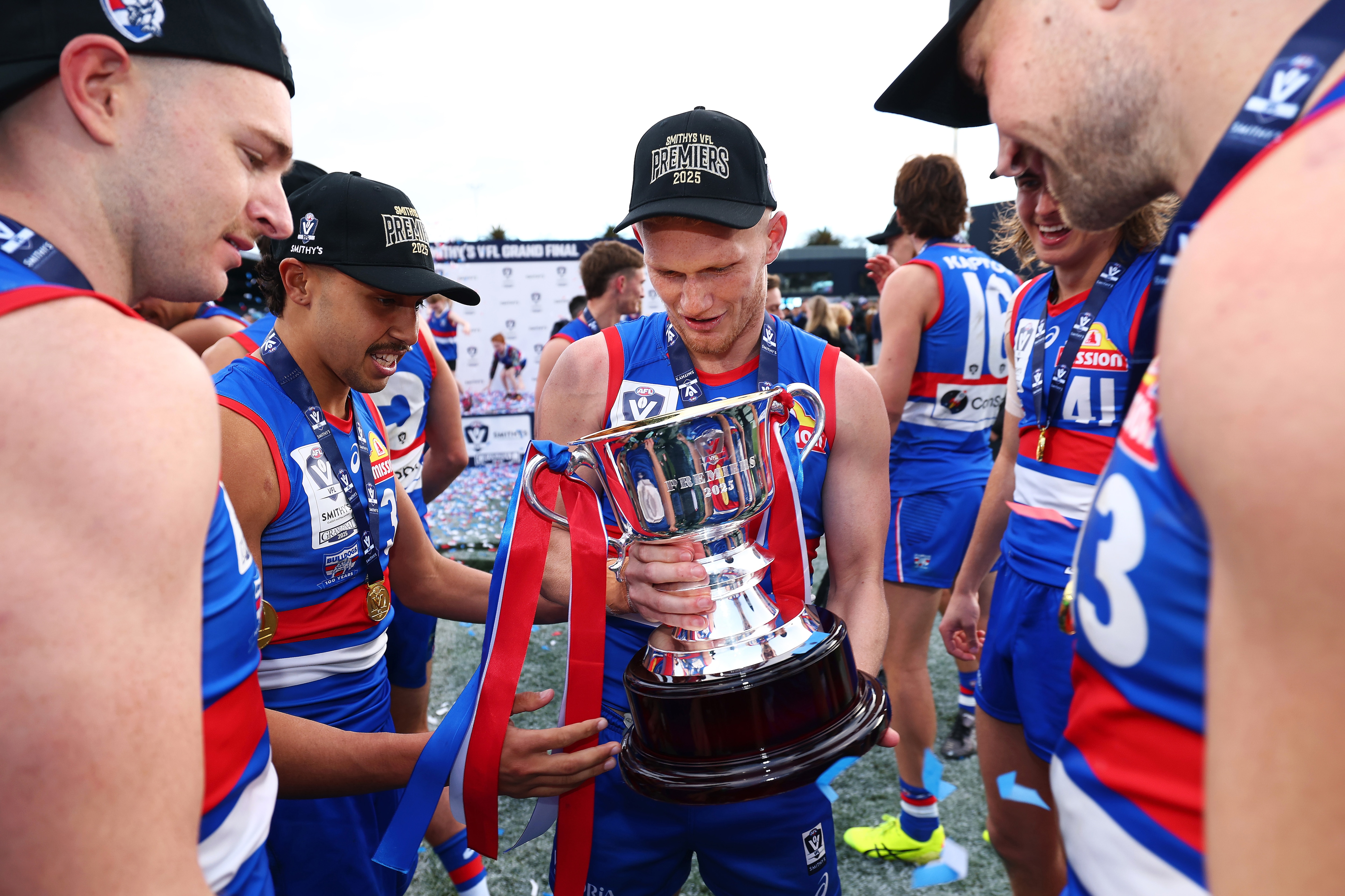 The flag win and flag dream that keep re-signed Dog hungry