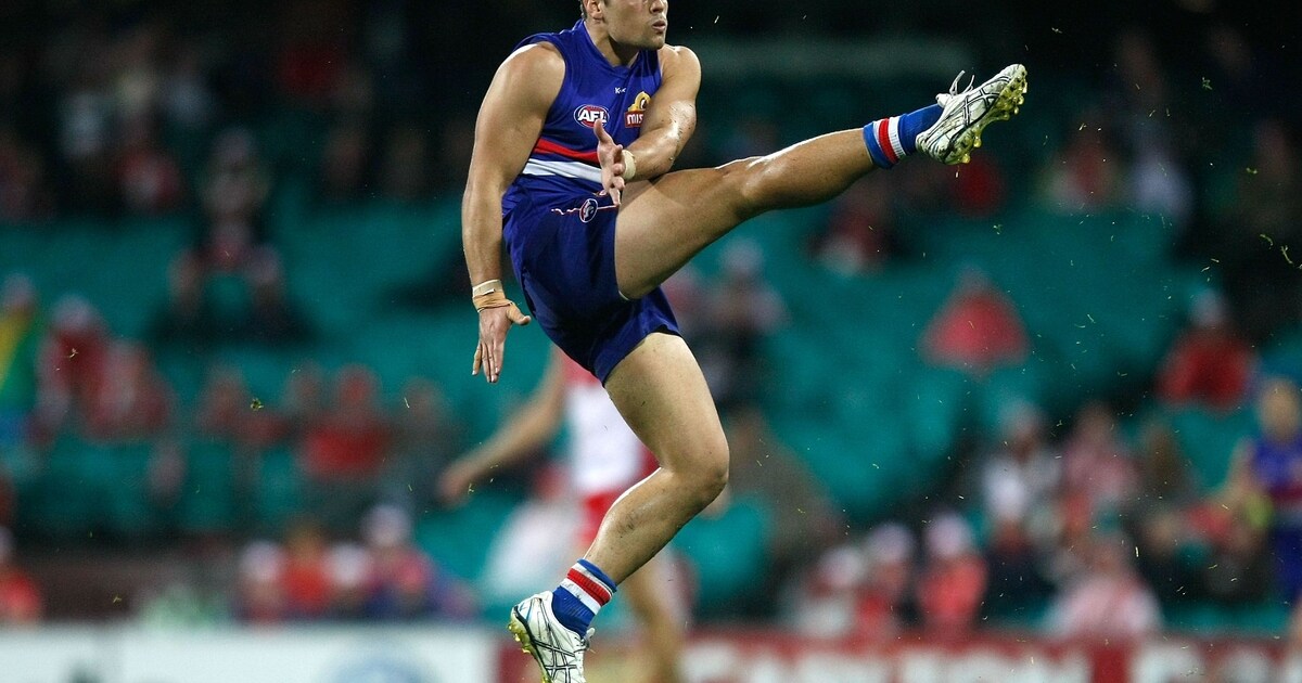 Powerful Paddy pushes through