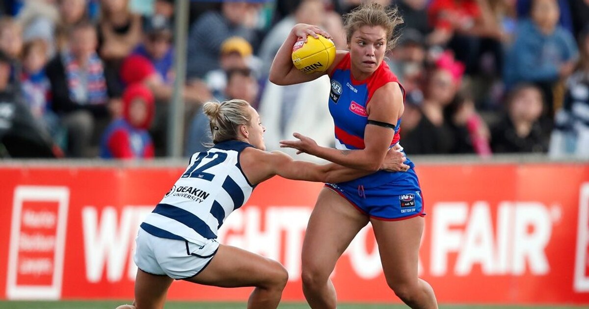 Injury update: Ellie Blackburn