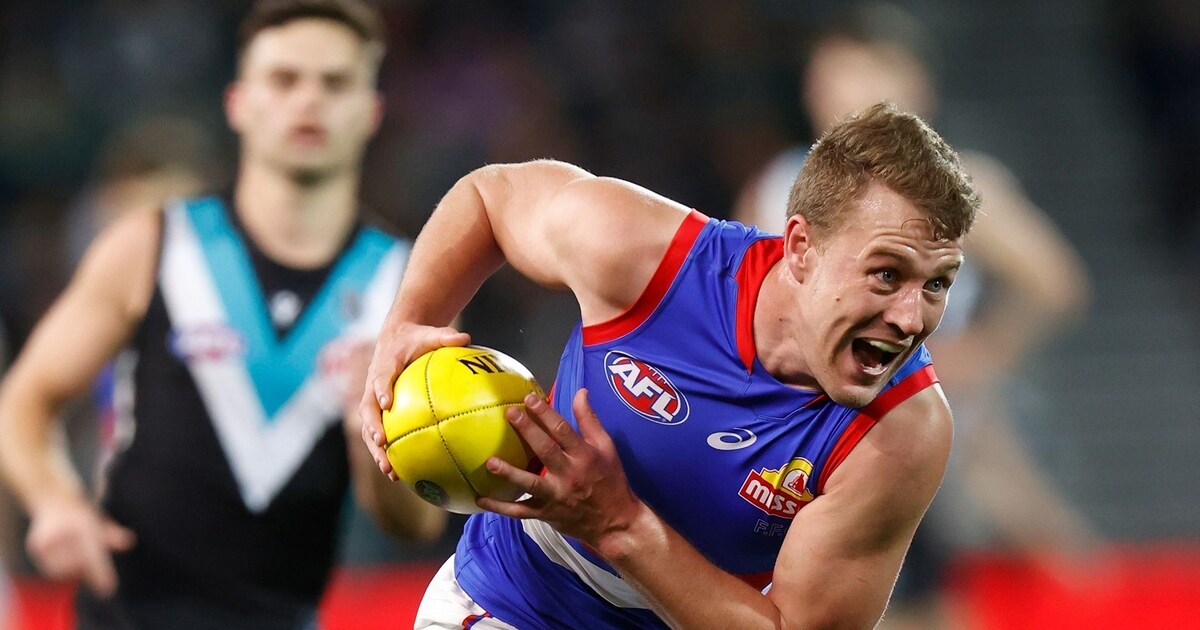 Gary Ayres Award: Macrae on top, Smith closing in