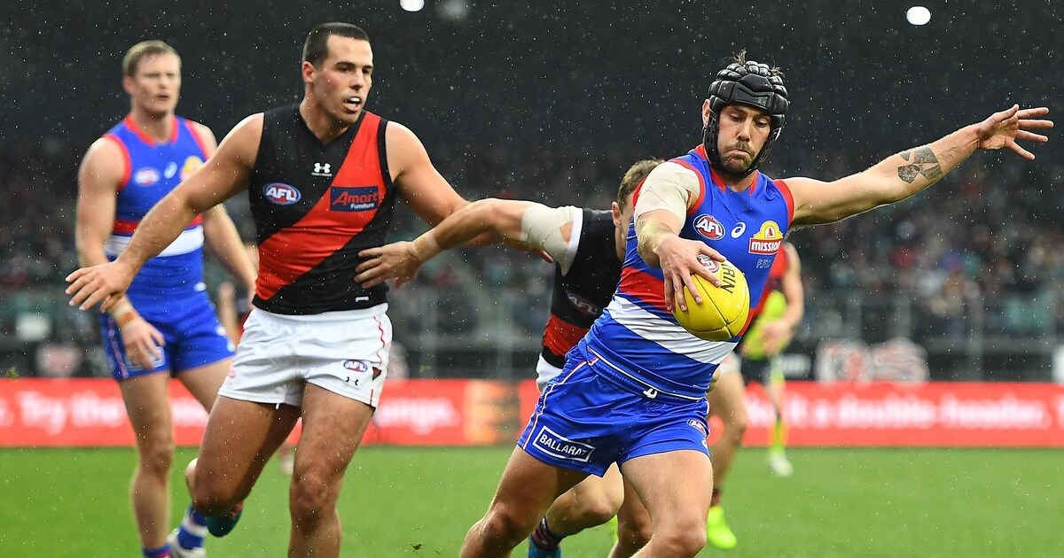 Bulldogs lock in practice match