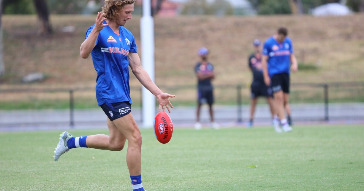 Naughton looking forward to three-tall attack