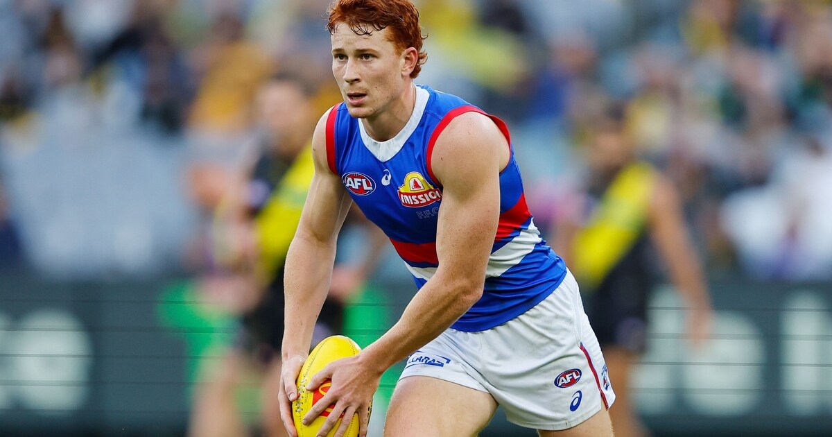 Dogs defender set for stunning return ahead of schedule
