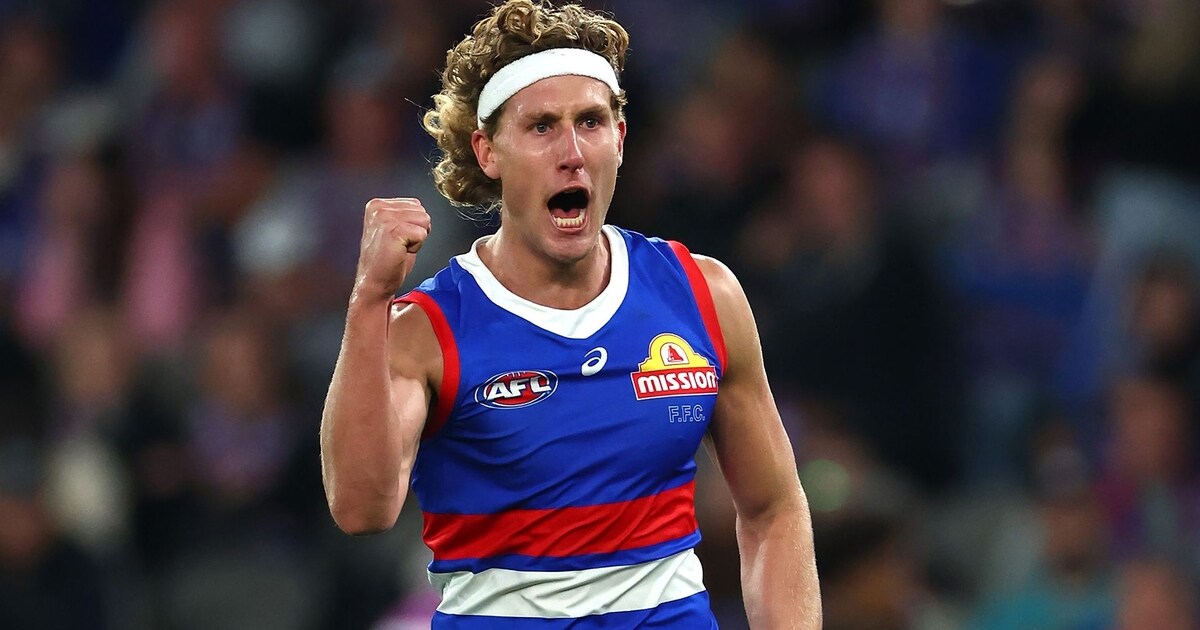 Gun forward nears return