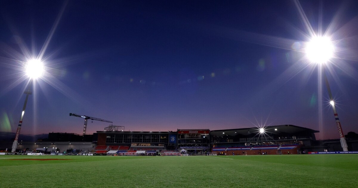 Mission Whitten Oval to host Roos-Power