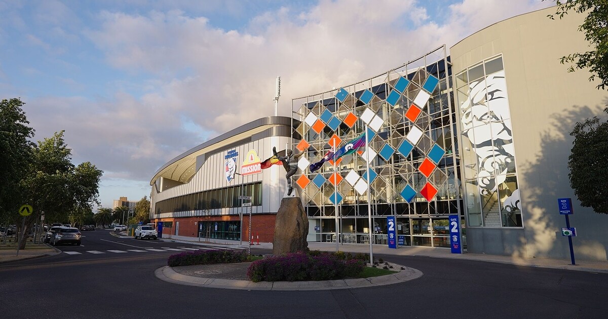 Western Bulldogs 2024 Christmas office hours